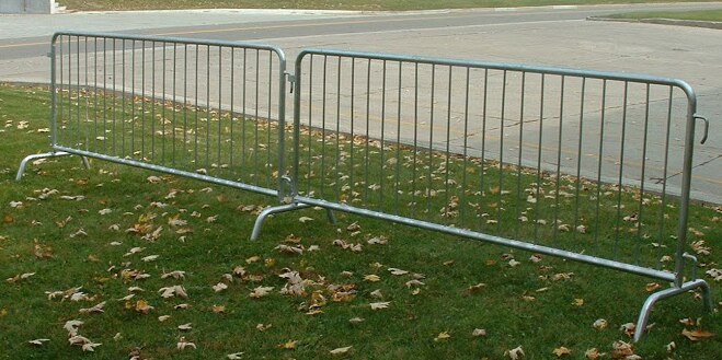 Portable Fence Panels | Bridge or Flat Foot Portable Fence Panels ...